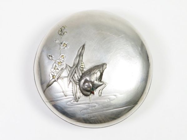 4919】明治金工 海野盛寿系統{寿之刻}純銀 水鳥彫金香合(初品 4919】明治金工 海野盛寿系統{寿之刻}純銀 水鳥彫金香合(初品