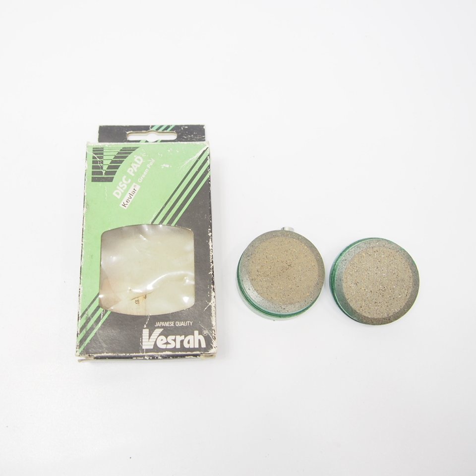 Yahoo!オークション - 未使用品 vesrah VD-101 ブレーキパッド ベスラ ...