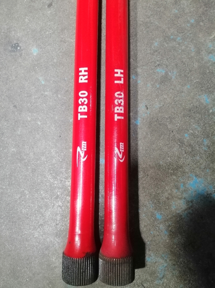 Yahoo!オークション - NV350キャラバン E26 2WD/4WD 強化トーションバ...