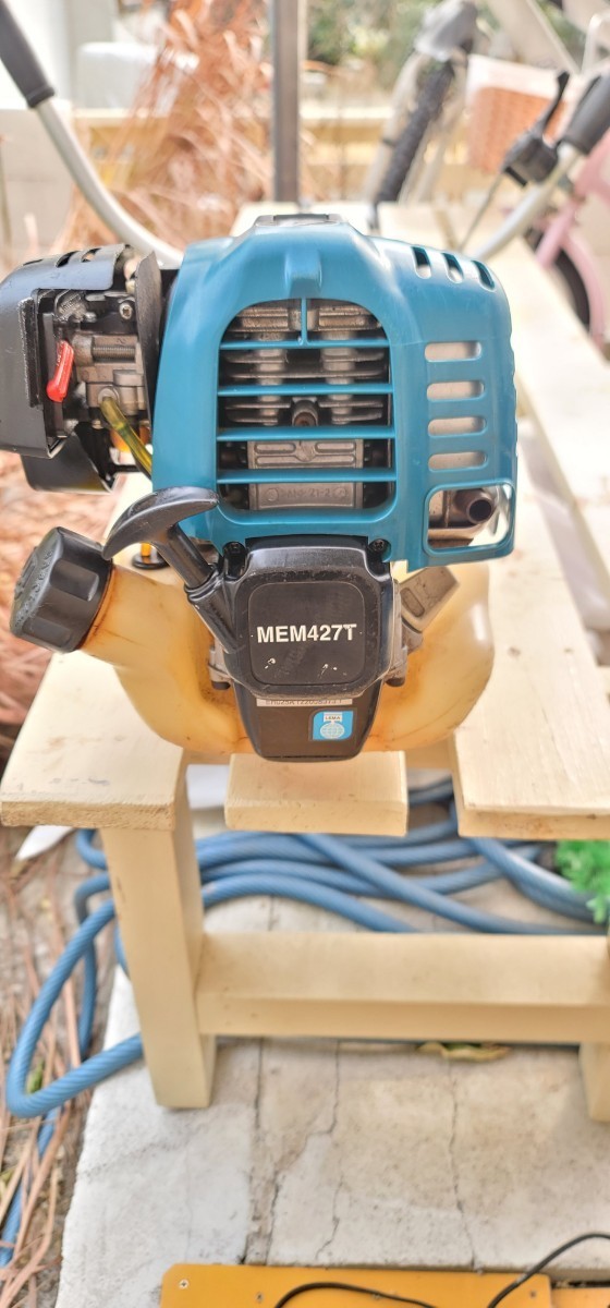 Yahoo!オークション - 愛知発 刈払機 草刈機 makita マキタ MEM427T 作...