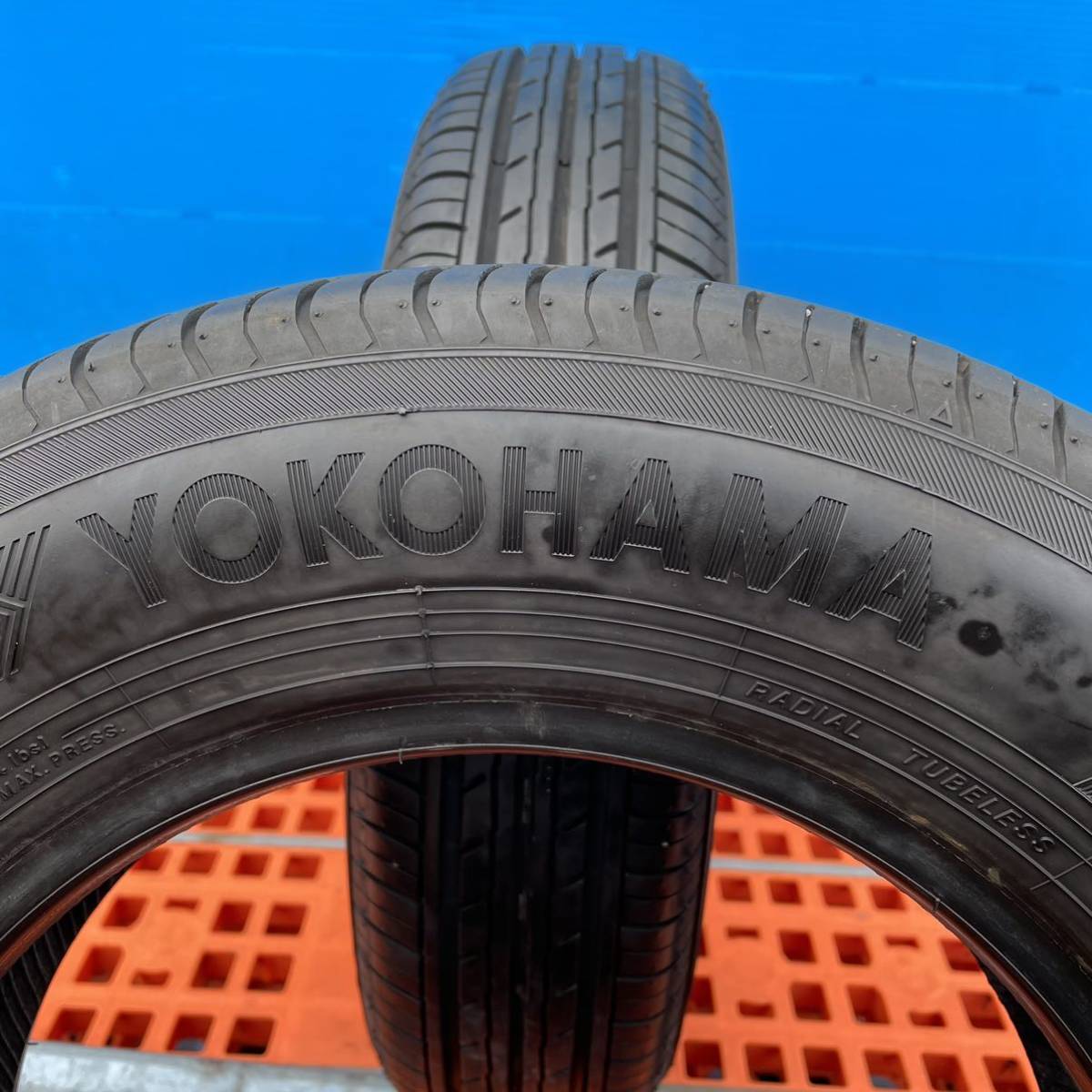 Yahoo!オークション - 135/80R12 YOKOHAMA BluEarth-Es 135/80/12 サマ...