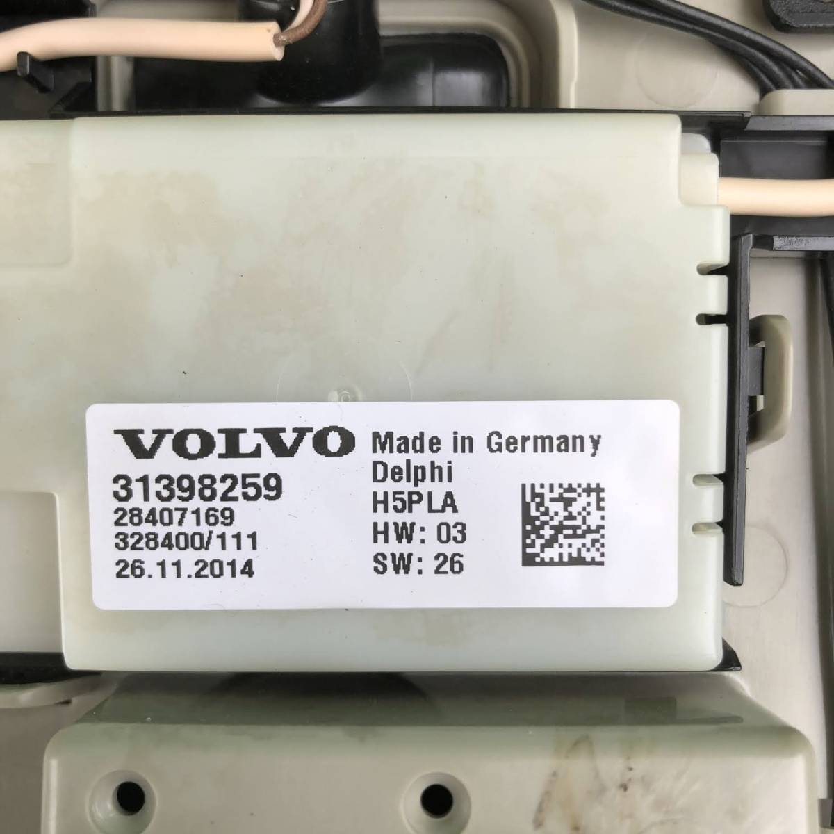 Yahoo!オークション - D248 ボルボ V40 T4 MB4164T フロントルームラ...