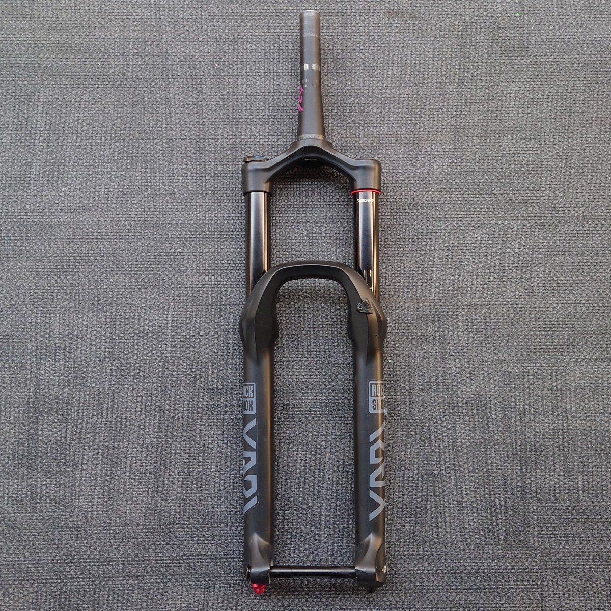 Yahoo!オークション - ROCKSHOX YARI Debonair 27.5 170mm BOOST 動作...