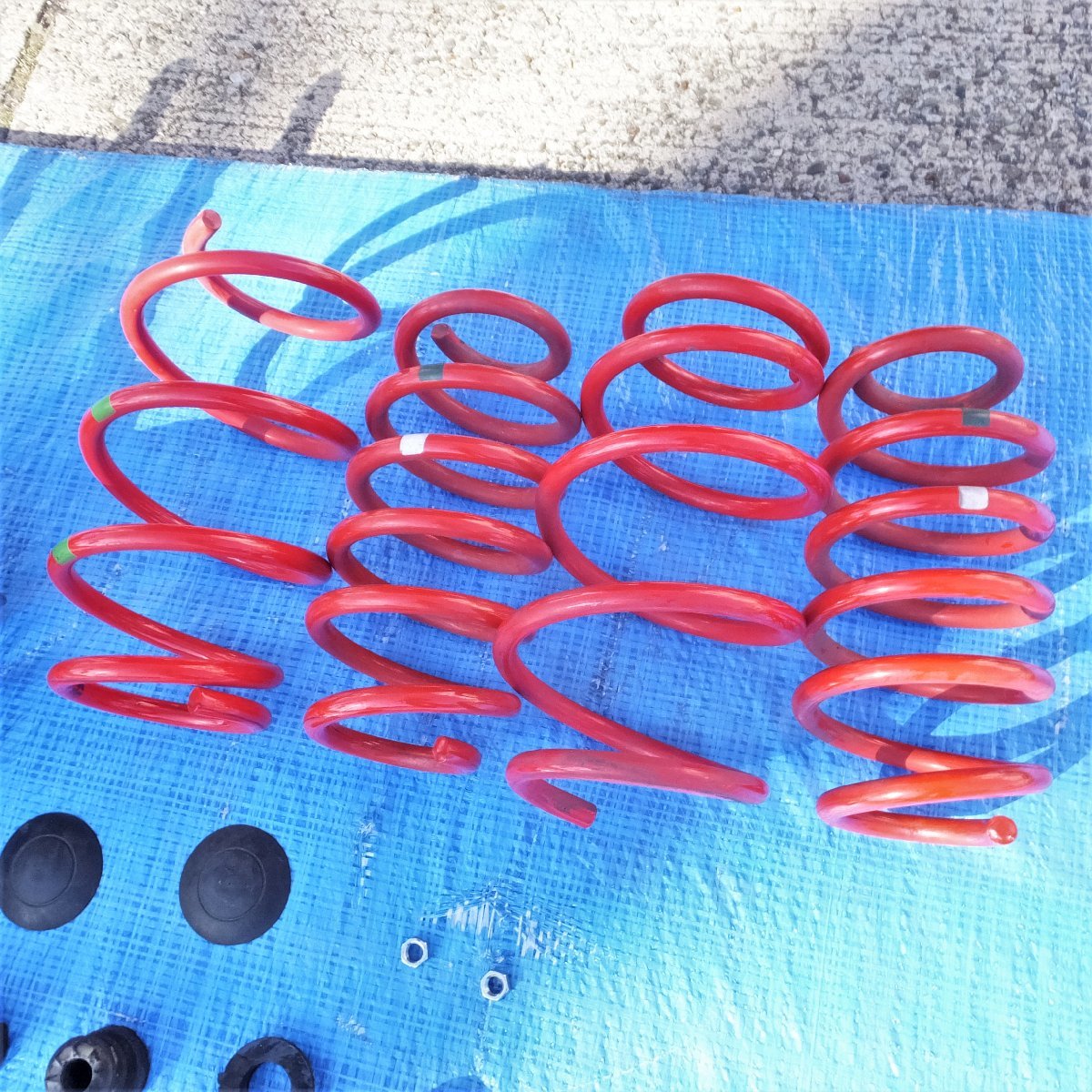 トヨタ アクア Gs NHP10 純正 GRスポーツ サスペンションキット 1台分 1.2万キロ使用 48510-52Q80 48520-52D80(サスペンションキット（一式）)｜売買された ...