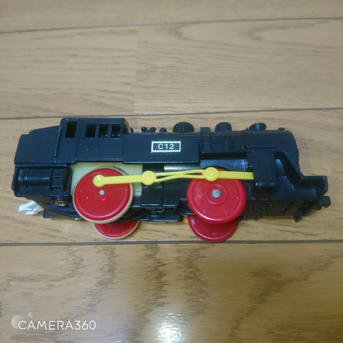 Yahoo!オークション - 【送300】プラレール 蒸気機関車 C12 赤車輪 そ...