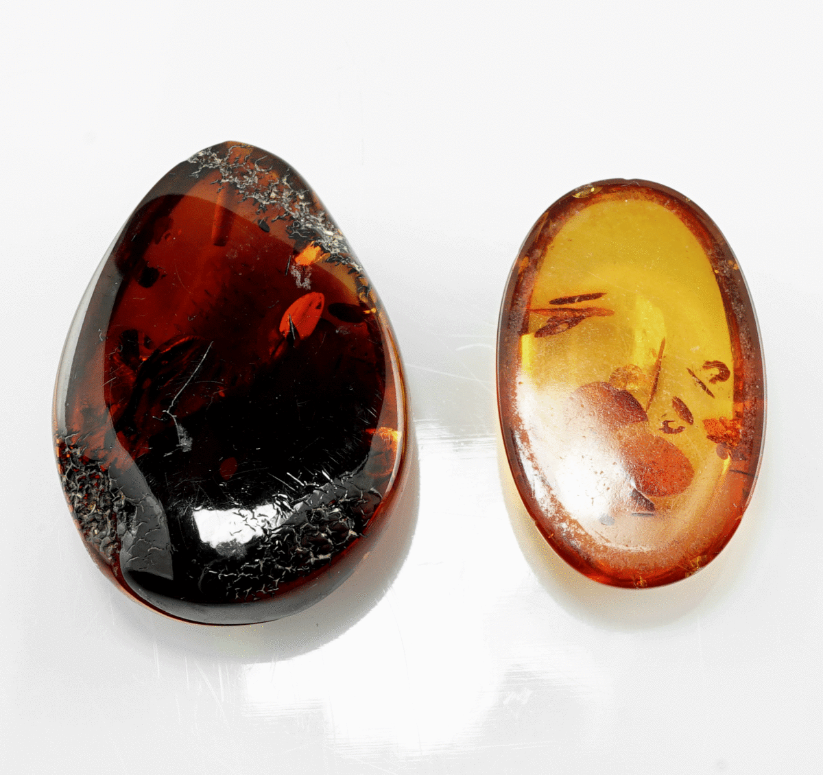 M0 天然コハク 2P 3.9g ルース 宝石 ジュエリー jewelry(アンバー、琥珀)｜売買されたオークション情報、yahooの商品情報をアーカイブ公開 - オークファン（aucfan.com）