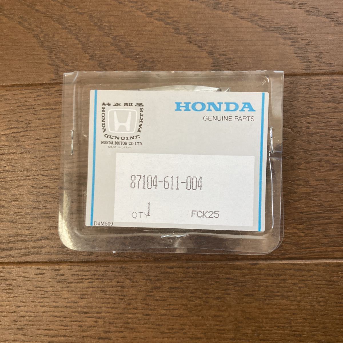 Yahoo!オークション - ライフ 360 サイドエンブレム 未使用①