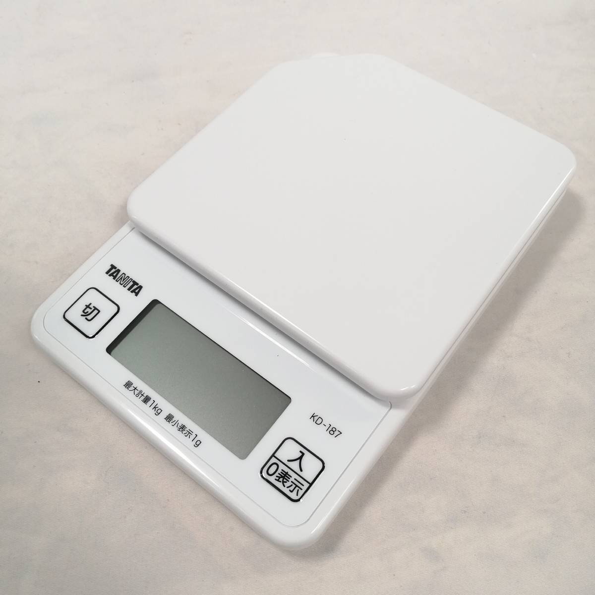 Yahoo!オークション - タニタ はかり スケール 料理 1kg 1g デジタル ...