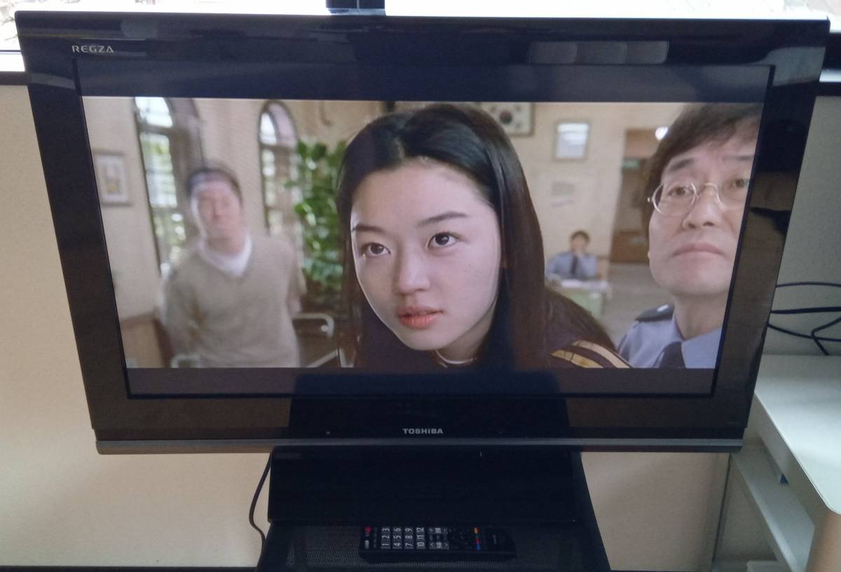 Yahoo!オークション - セ東芝液晶テレビ32型 リモコン付属 BCASカード付属