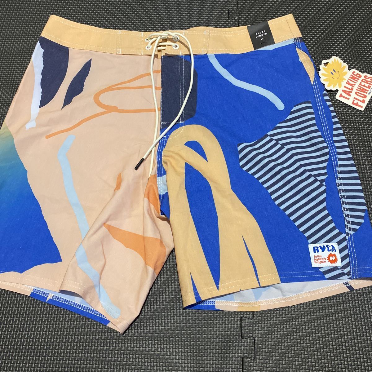 Yahoo!オークション - RVCAのボードショーツ 32インチ008