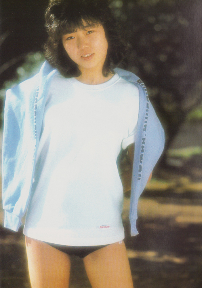 昭和の 写真集 ムック 15人の美少女 オムニバス写真集 水着 ブルマ 昭和58年複数被写体|売買されたオークション情報、yahooの商品情報をアーカイブ公開 オークファン