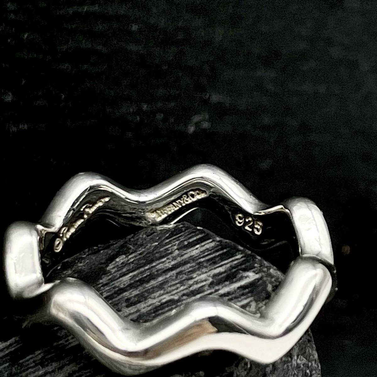 廃盤品】 12 5号 ティファニー ジグザグ リング Tiffany & Co 廃盤品】 12 5号 ティファニー ジグザグ リング Tiffany & Co