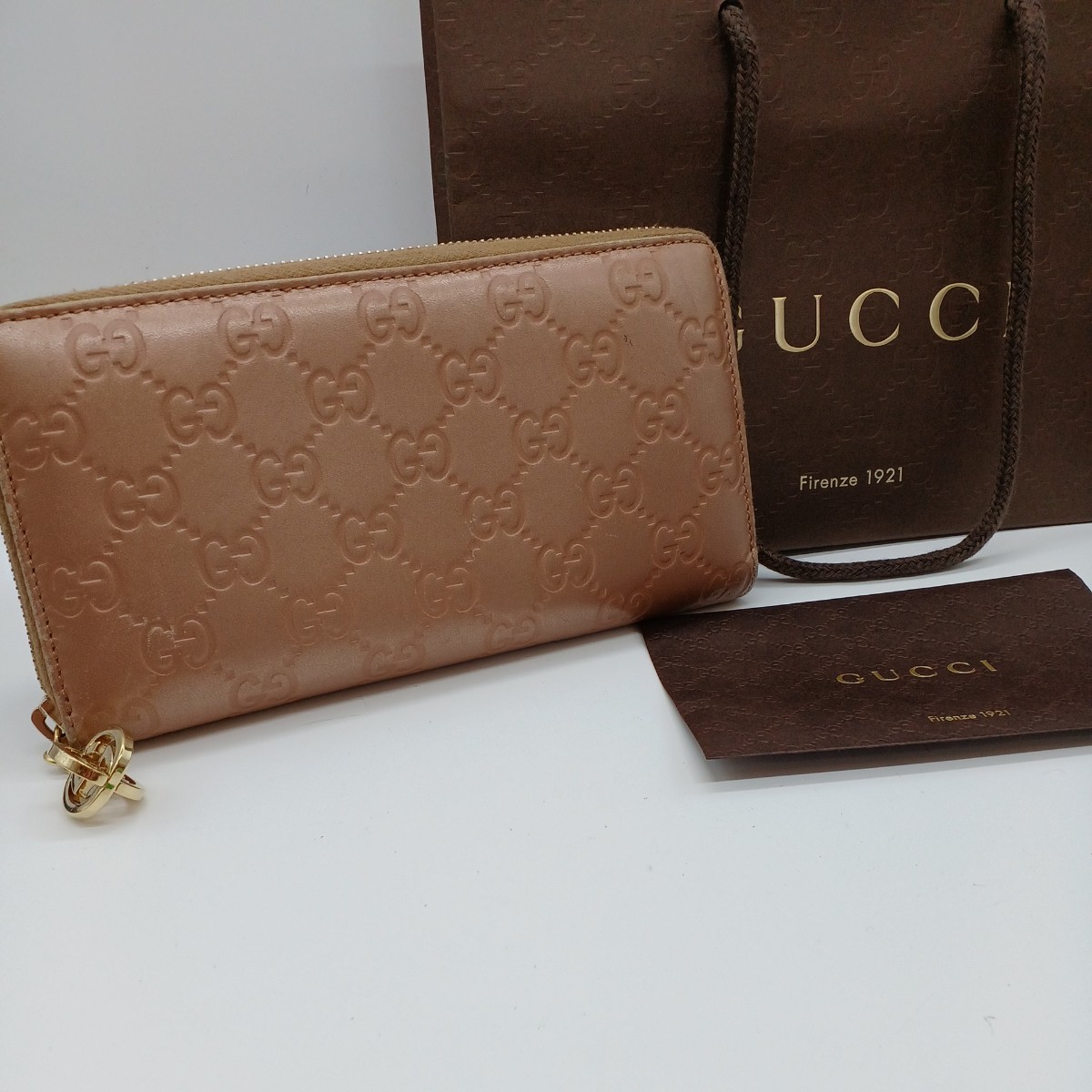 Yahoo!オークション - a GUCC Iグッチ 長財布 シマ GG柄 ラウンドファ...