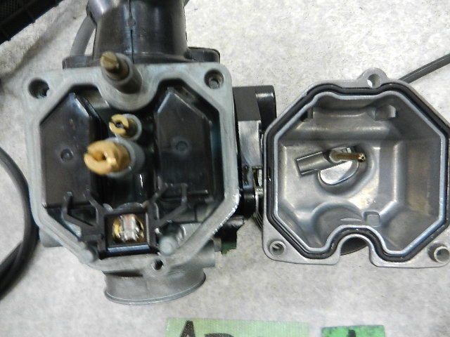 Yahoo!オークション - 9327 HC07 エイプ100 ① キャブレター スロット...