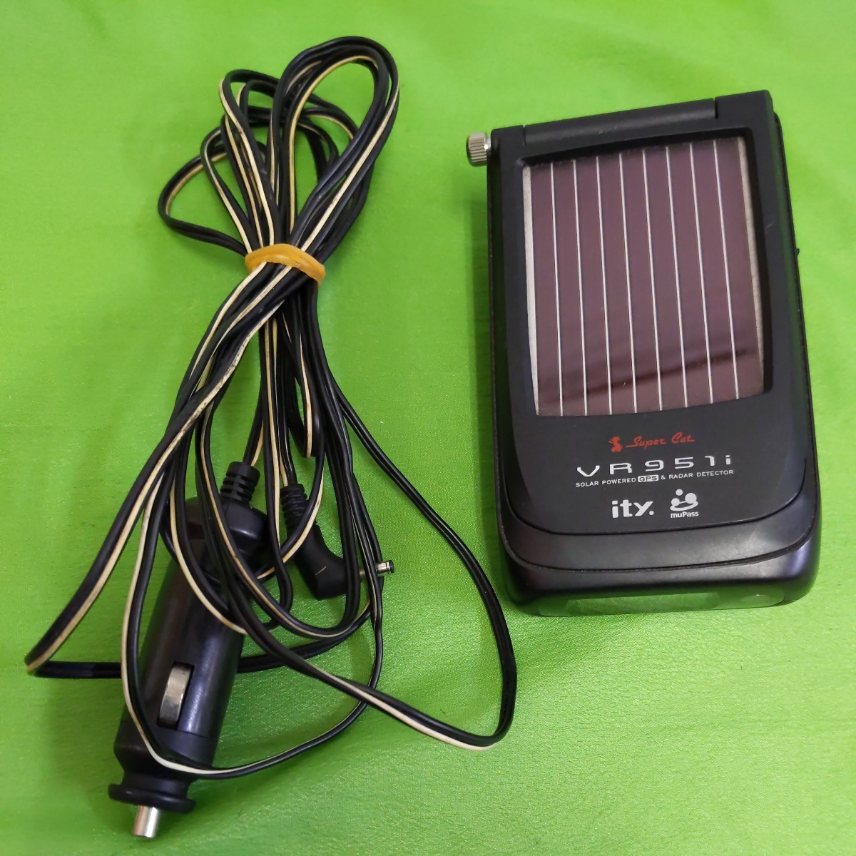 代購代標第一品牌－樂淘letao－ 【 レーダー探知機 】 ユピテル GPSレーダー探知機 スーパーキャット SUPER VR951i ity ソーラー GPS ジャンク品 75-14