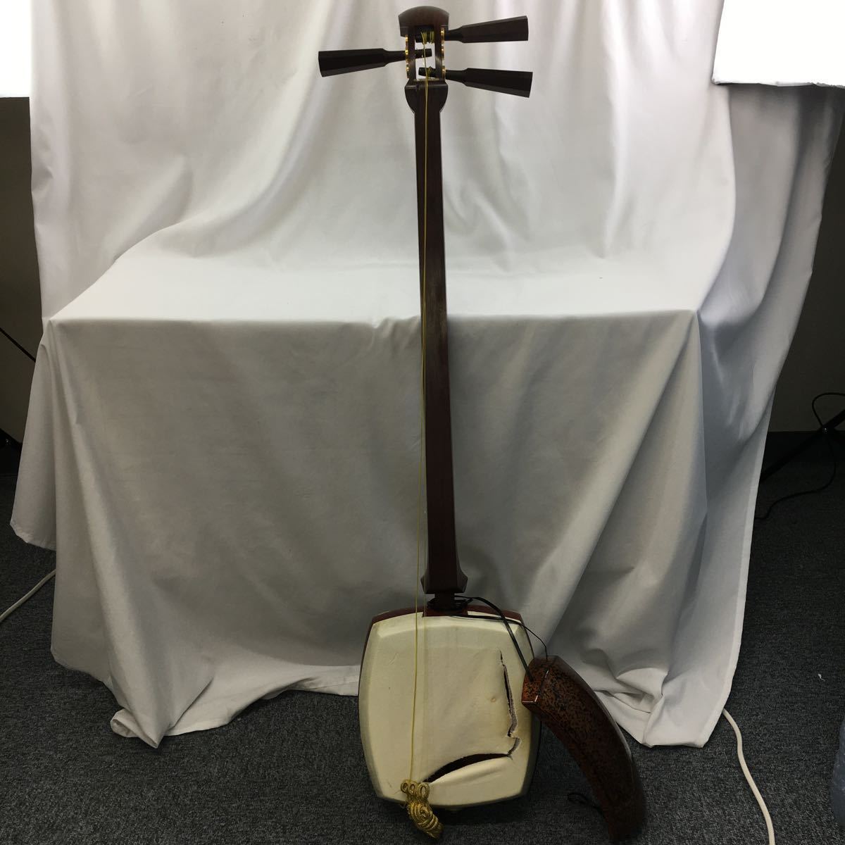 代購代標第一品牌-樂淘letao-三味線 和楽器 弦楽器 民族楽器 ハードケース 付き 全長約97センチ