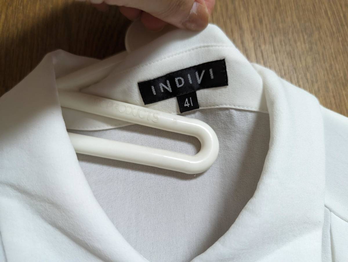 Yahoo!オークション - INDIVI 昨季美品 ホワイト とろみ半袖シフォンブ...