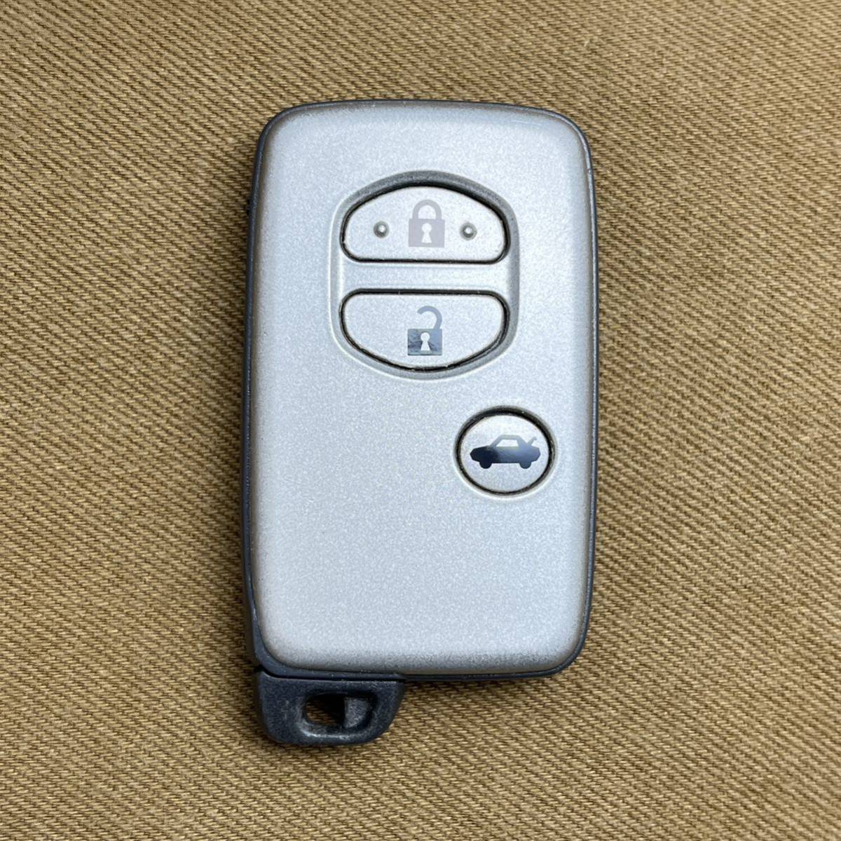 トヨタ 純正スマートキー 200系クラウン 基板番号 271451－5000 3ボタン トランク ロイヤル 後期 GRS200 201 202 マジェスタに(トヨタ用)｜売買されたオークション ...