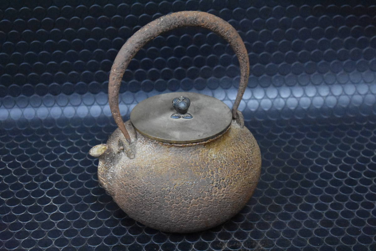 うぶ品 時代物 龍文堂造 肌鉄瓶 銅蓋 茶道具 古美術品 品牌 价格 图片 代购帮