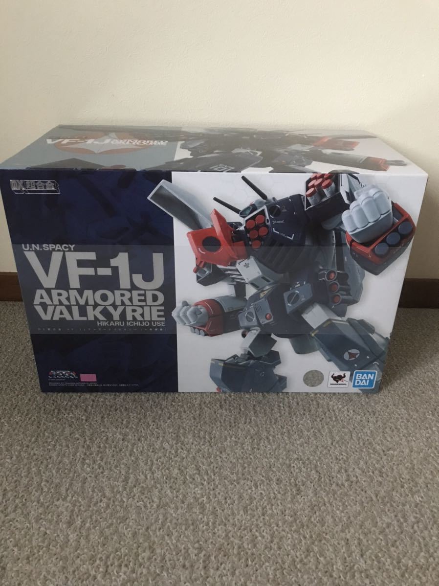 Yahoo!オークション - バンダイ DX超合金 マクロス VF-1J アーマードバ...