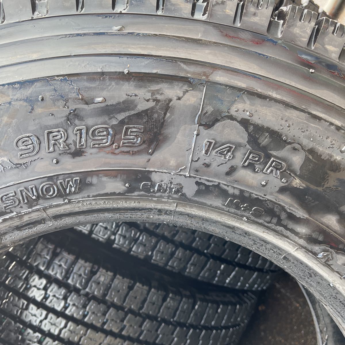 Yahoo!オークション - 9R19.5 TOYO 激安美品 6本セット 58000円