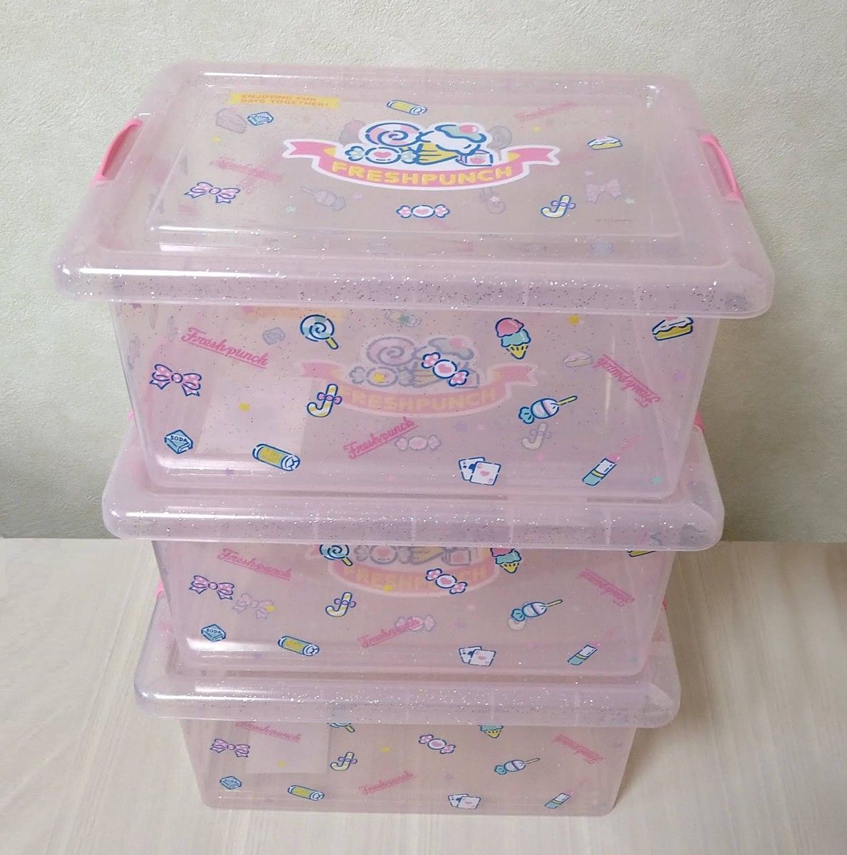 新品 フレッシュパンチ ふた付き 収納ケース サンリオ レトロ 新品 フレッシュパンチ ふた付き 収納ケース サンリオ レトロ