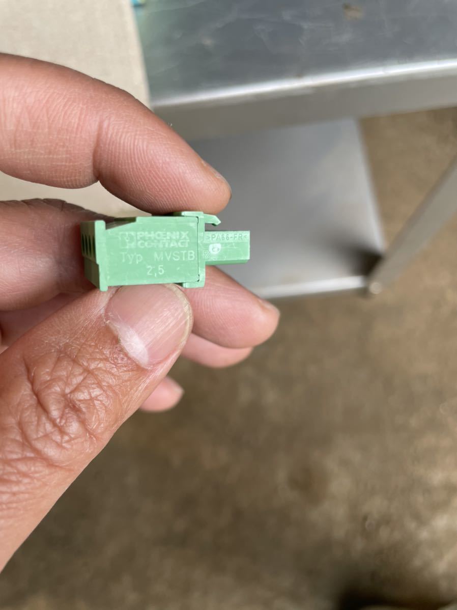 代購代標第一品牌－樂淘letao－D59。電子部品。Phoenix Contact MVSTB-2.5。新品同様。未使用。(50個)