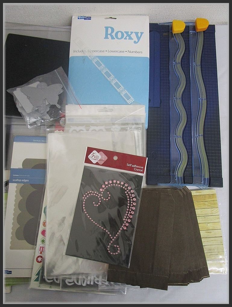 Yahoo!オークション - [ZEROnet] コラージュ素材 約20kg マーサスチュ...