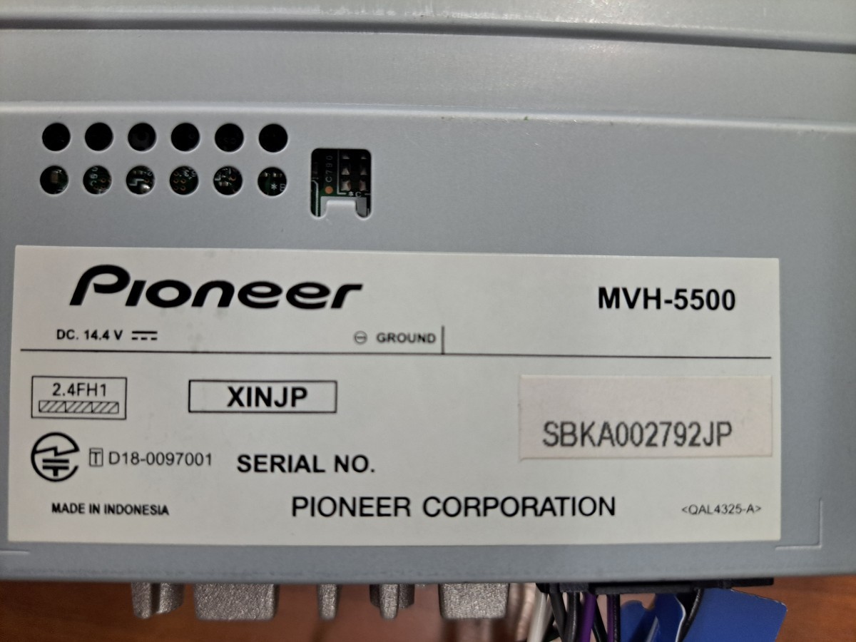 Yahoo!オークション - 中古美品carrozzeria 1DIN MVH-5500 iPhone