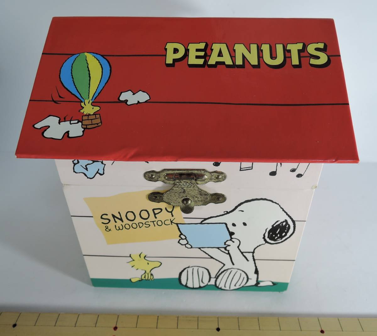 Yahoo!オークション - W03 スヌーピー 家型 オルゴール 三協商事 曲 ...