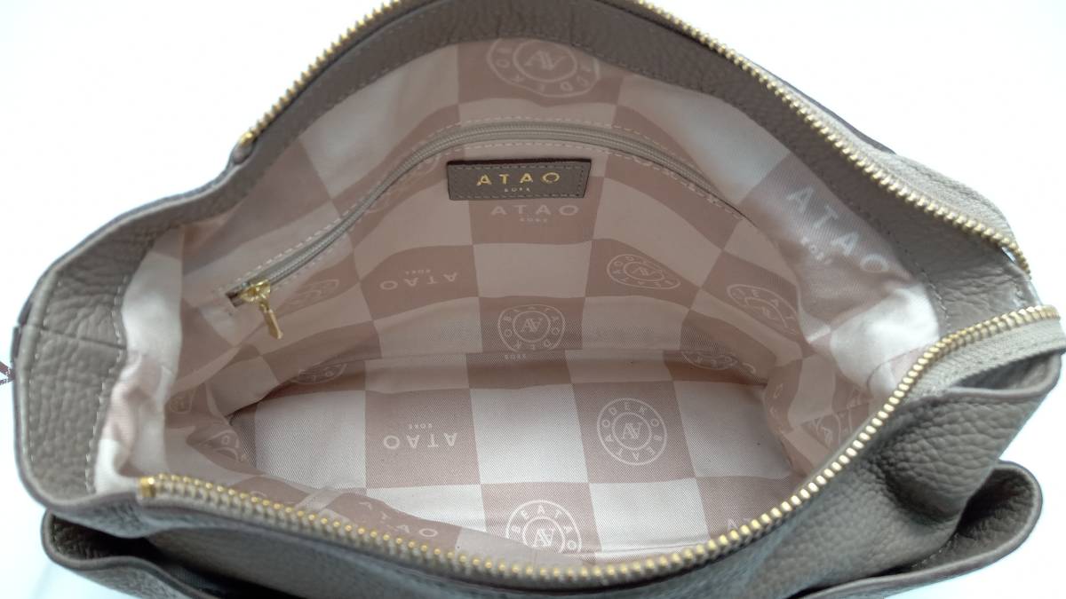 ATAO アタオ 2way ショルダーバッグ ハンドバッグ レザー ショルダーストラップ取外し可能 保存袋あり グレージュ 通年(その他)｜売買されたオークション情報、yahooの商品情報を ...