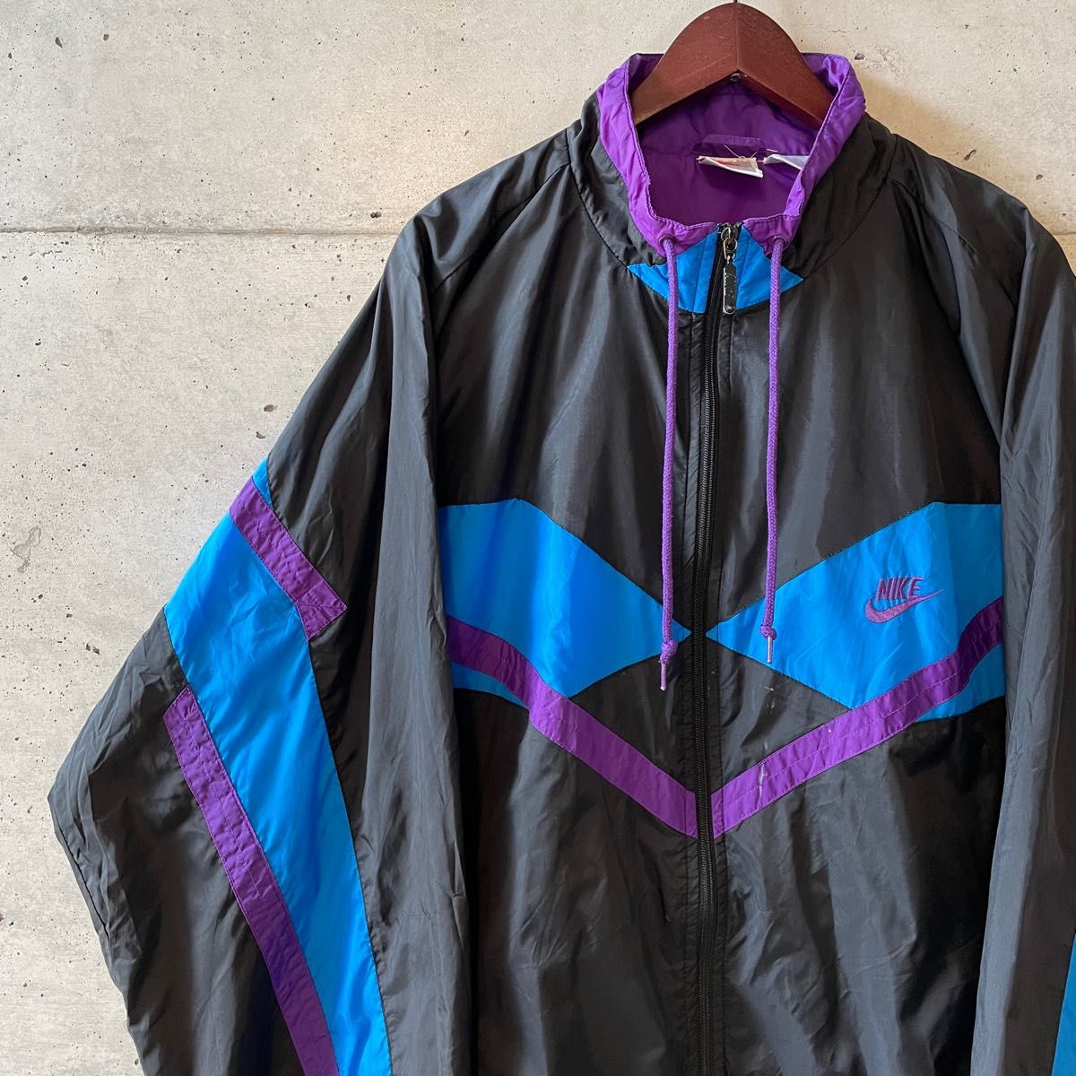 NIKE ナイキ ナイロンジャケット ウィンドブレーカー ナイロン NIKE ナイキ ナイロンジャケット ウィンドブレーカー ナイロン