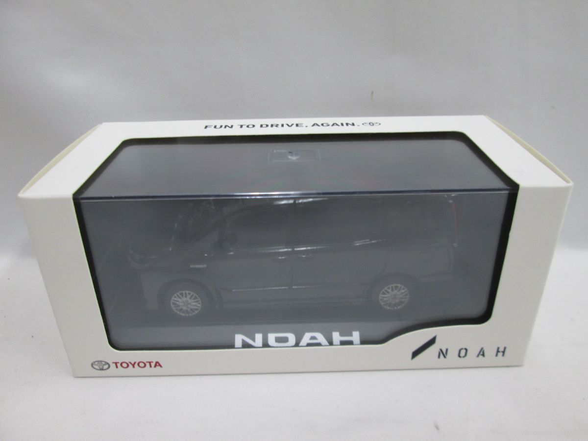 Yahoo!オークション - 35 送60サ 0410%G08 トヨタ ノア 1/30ミニカー ...