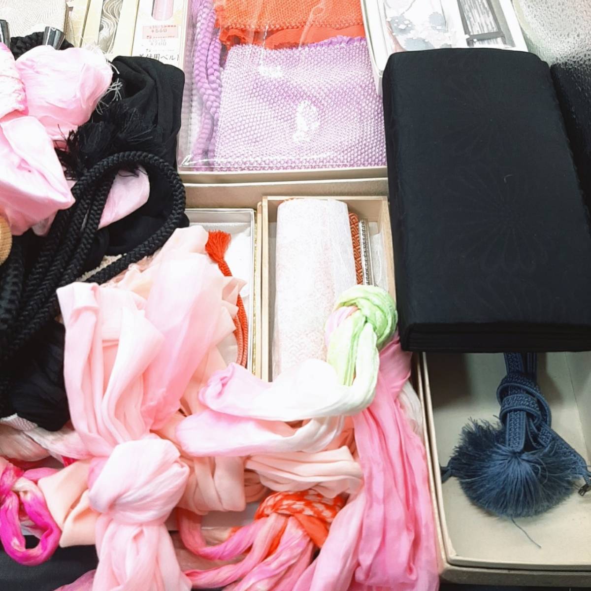 Yahoo!オークション - e374 和装小物 まとめ 大量 帯締め 草履 他 着物...