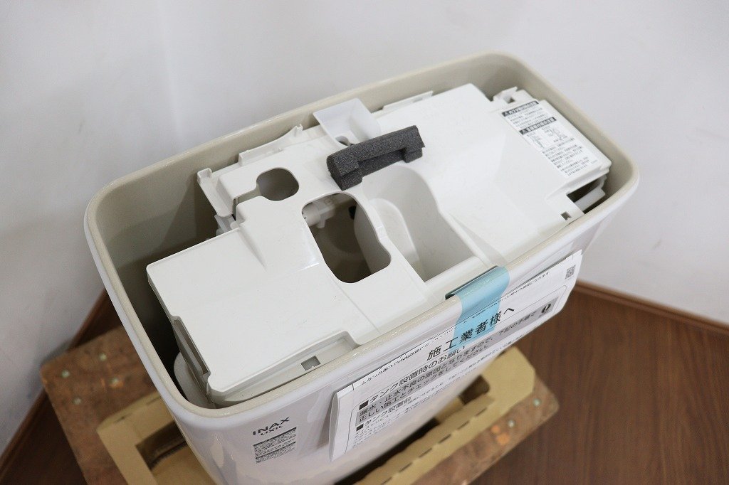 【埼玉発】新品 S7862 LIXIL/INAX ロータンク 防露式密結ロータンク BW1 手洗いあり タンクのみ DT-BA180E－日本代購代Bid第一推介「Funbid」