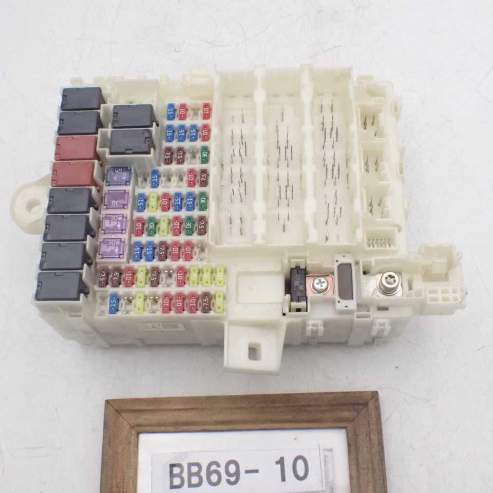 平成22年 インサイト ZE2 前期 純正 室内ヒューズボックス BOX リレー TM8-J010(ホンダ用)｜売買されたオークション情報、yahooの商品情報をアーカイブ公開 ...