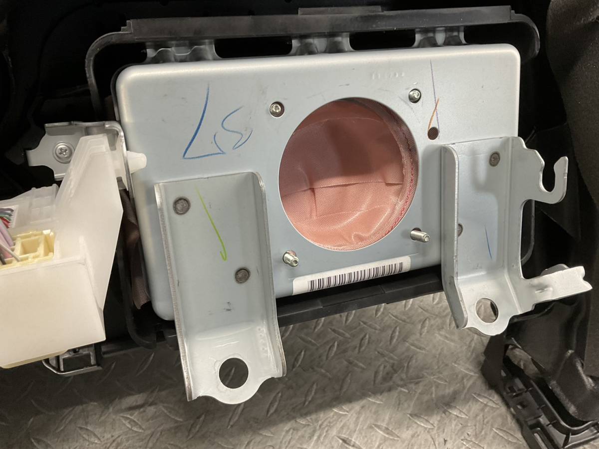 Yahoo!オークション - Z83 トヨタ ノア ZRR80G ダッシュボード ステア...