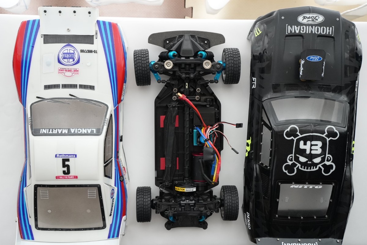 Yahoo!オークション - タミヤ TT-02 シャーシ サーボ・アンプ・ブラシ...