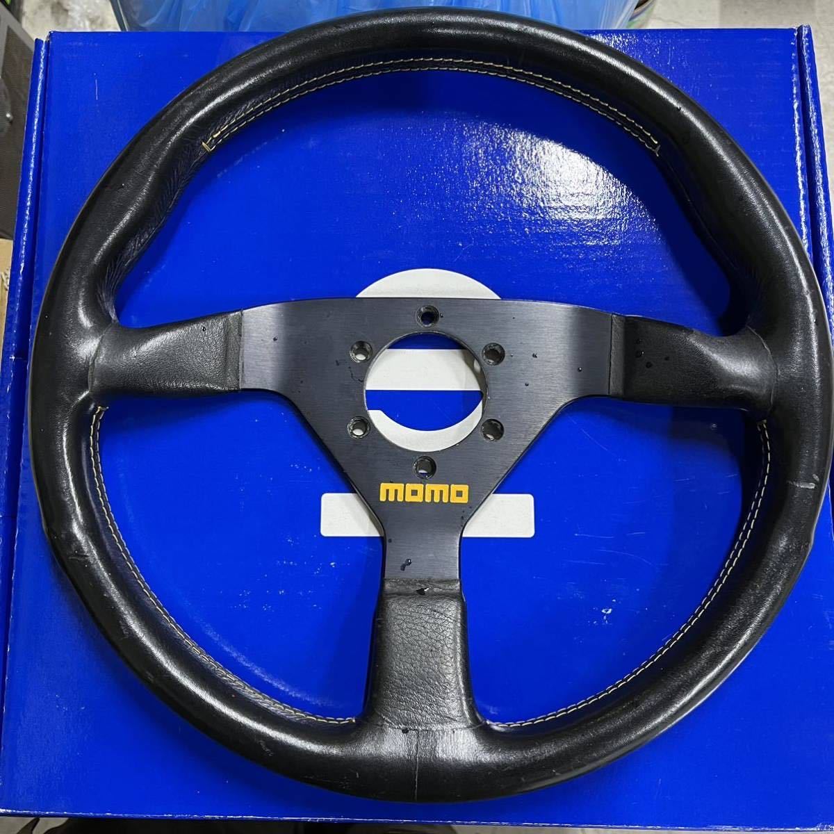 MOMO モモステアリング ヴェローチェ V35 35パイ(ステアリング、ハンドル本体)｜売買されたオークション情報、yahooの商品情報をアーカイブ公開 - オークファン（aucfan.com）