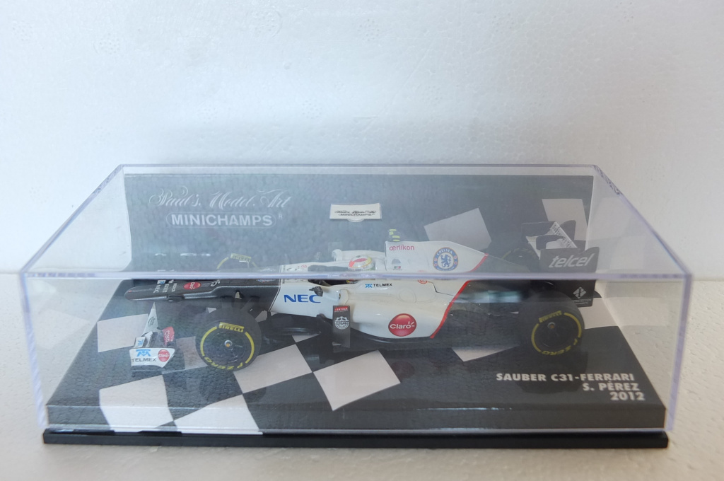Yahoo!オークション - 1/43 Minichamps Sauber C31 S.Perez (S.ペレス)...
