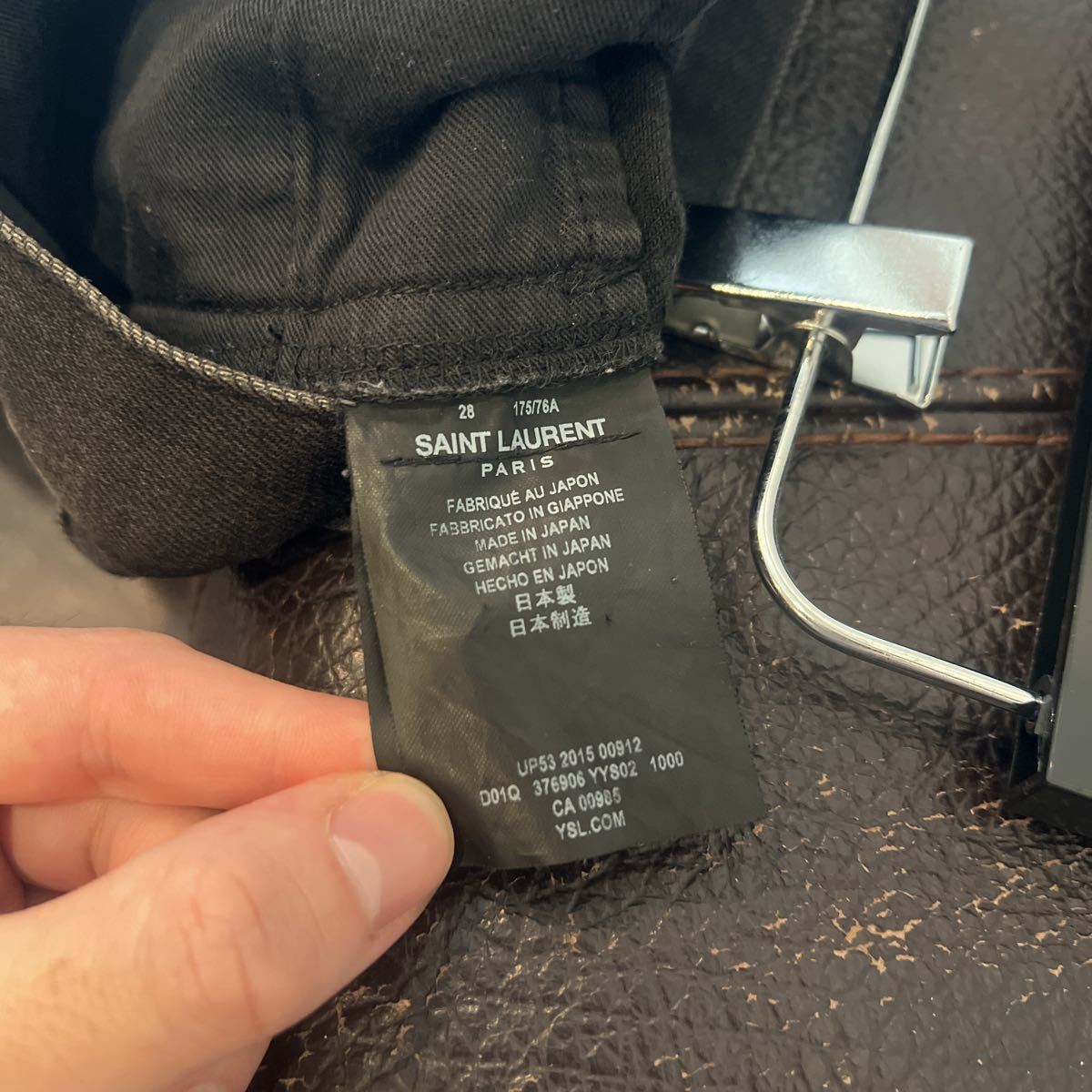 日本代購代標第一品牌【樂淘letao】－15AW SAINT LAURENT PARIS Hedi Slimane D02 ニーホール スキニーデニム ブラックパンツ W28 ケリングジャパン ...