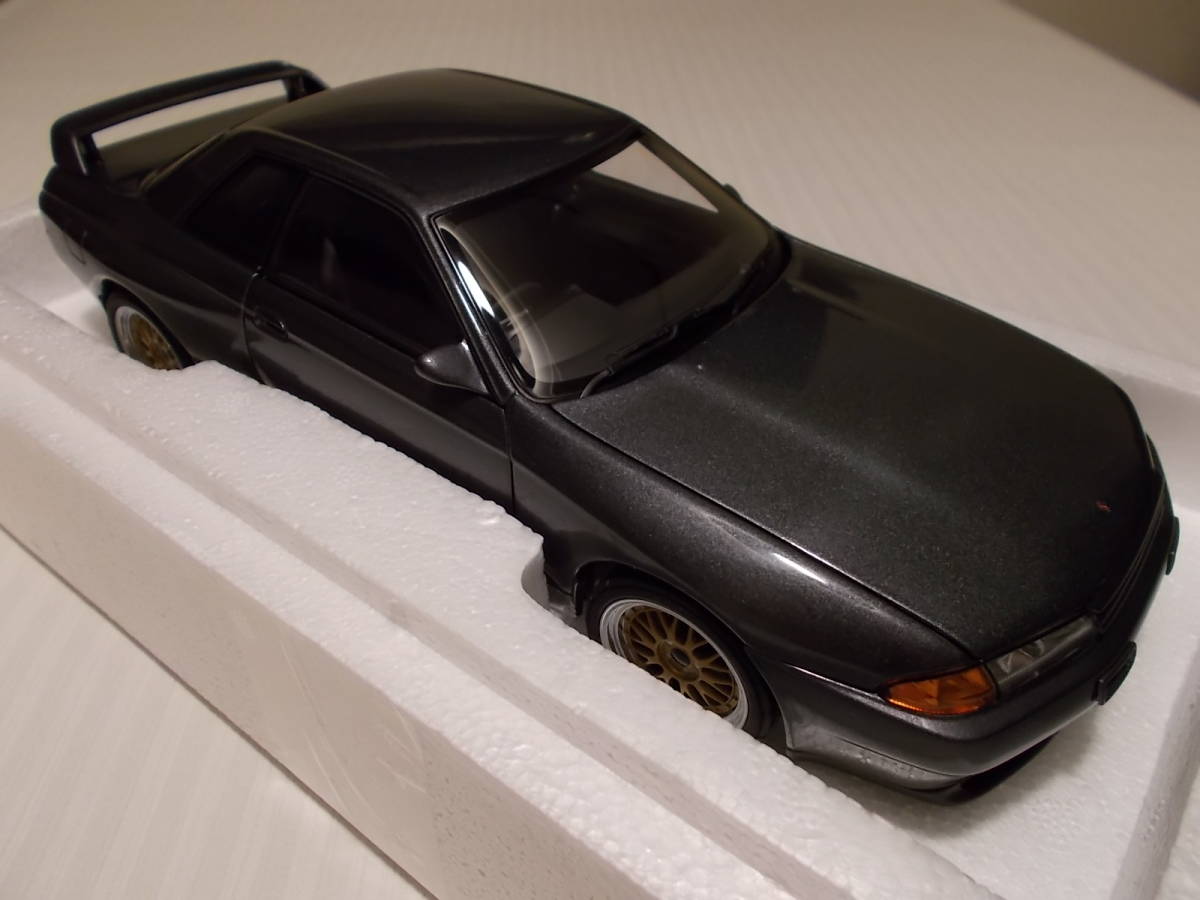 オートアート 1/18 日産 スカイライン GT-R R32 湾岸 オートアート 1/18 日産 スカイライン GT-R R32 湾岸
