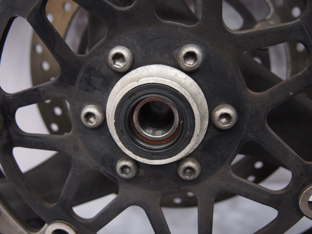 Yahoo!オークション - CB400SF純正フロントホイール3.50×17Jディスク...