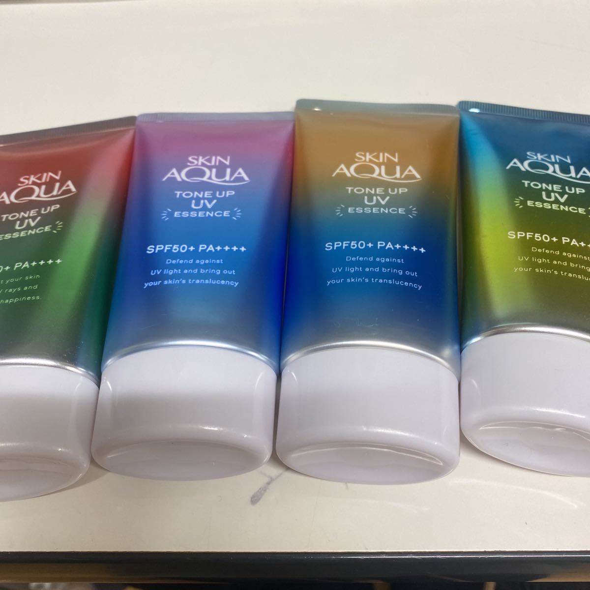 Yahoo!オークション - スキンアクア トーンアップUVエッセンス 80g 4種...