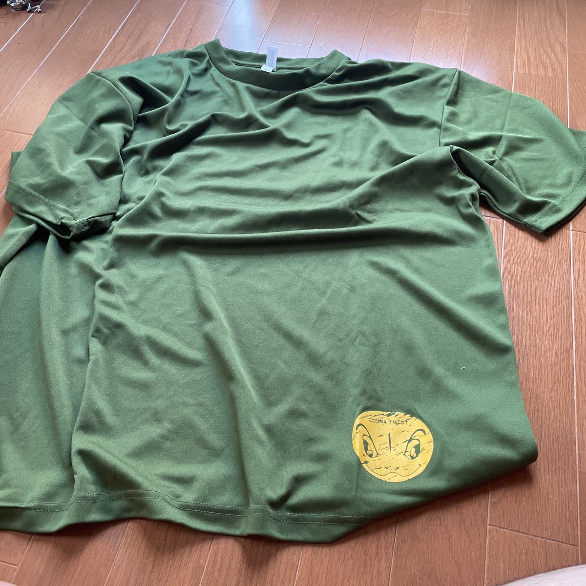 Yahoo!オークション - KOZ トーマン Tシャツ 4Lサイズ 中古品 モスグリ...