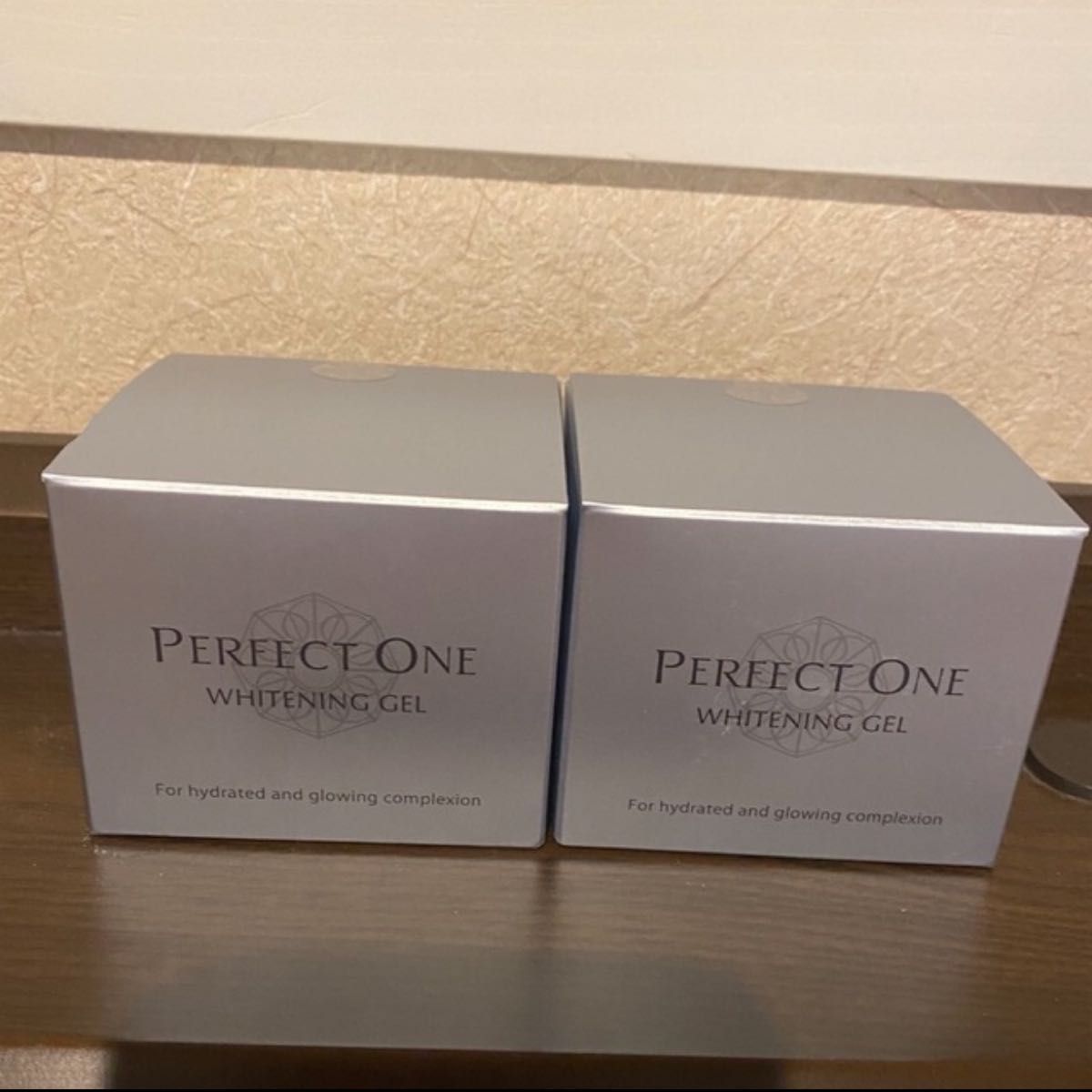 パーフェクトワン 薬用ホワイトニングジェル 75g 2個セット｜PayPayフリマ