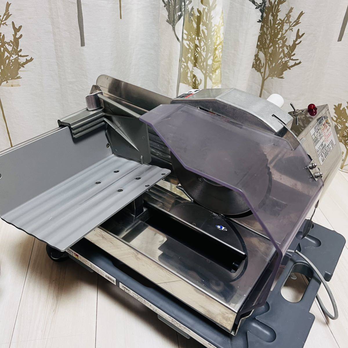 冨士島工機/食パンスライサー/Soft101型/1枚切りスライサー 冨士島工機/食パンスライサー/Soft101型/1枚切りスライサー