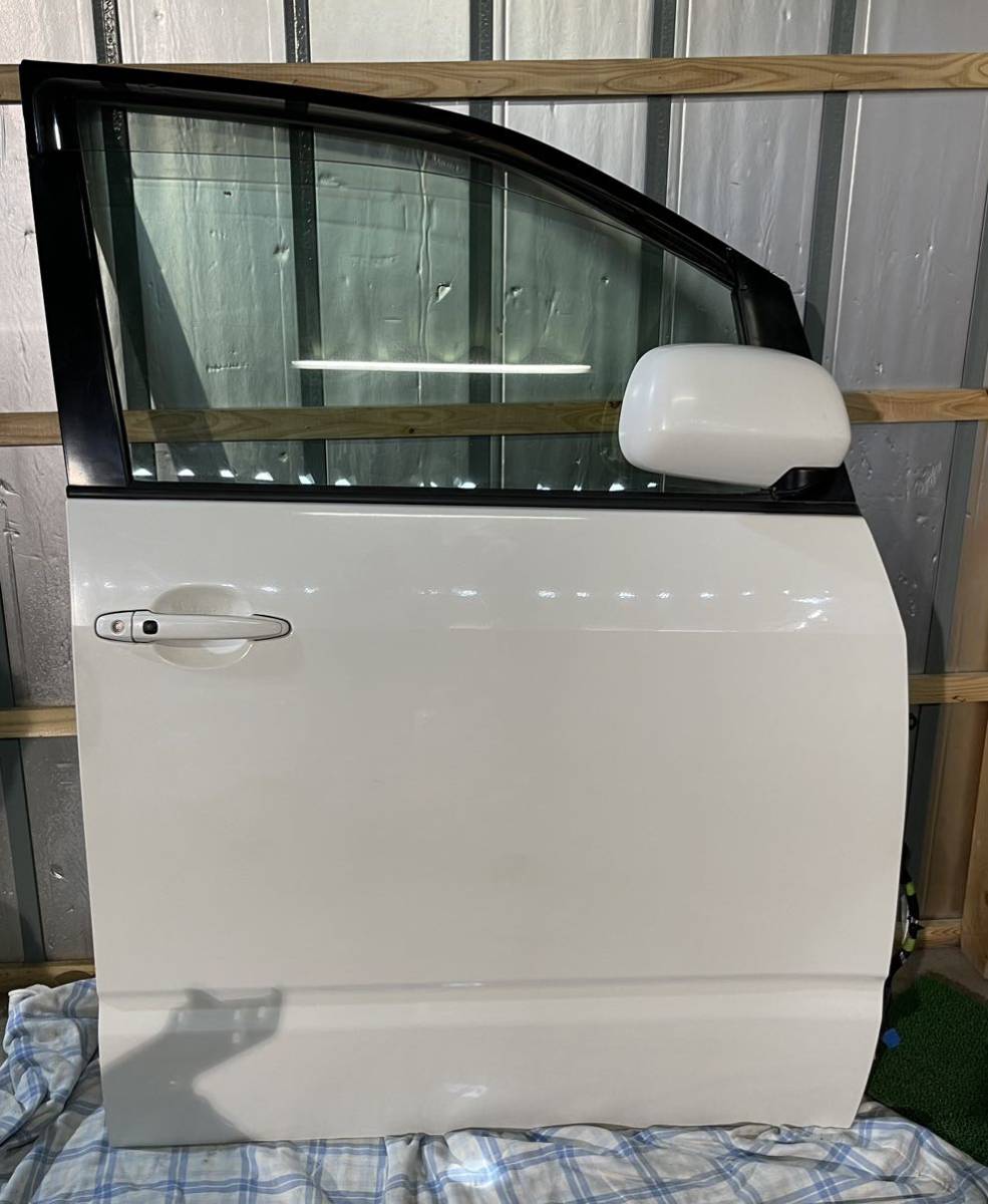 Yahoo!オークション - ノア AZR65 右フロントドア