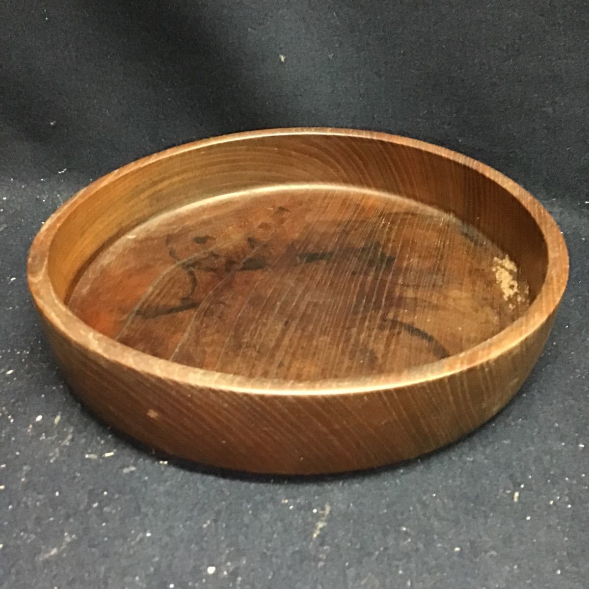 お盆 欅材 ケヤキ 木工工芸 直径24cm 煎茶道具 煎茶盆 無垢材 重さ412g 丸盆 刳抜 刳貫 杢目 木目 民芸 こね鉢 アクセサリー 木製(盆)｜売買されたオークション情報、yahoo ...