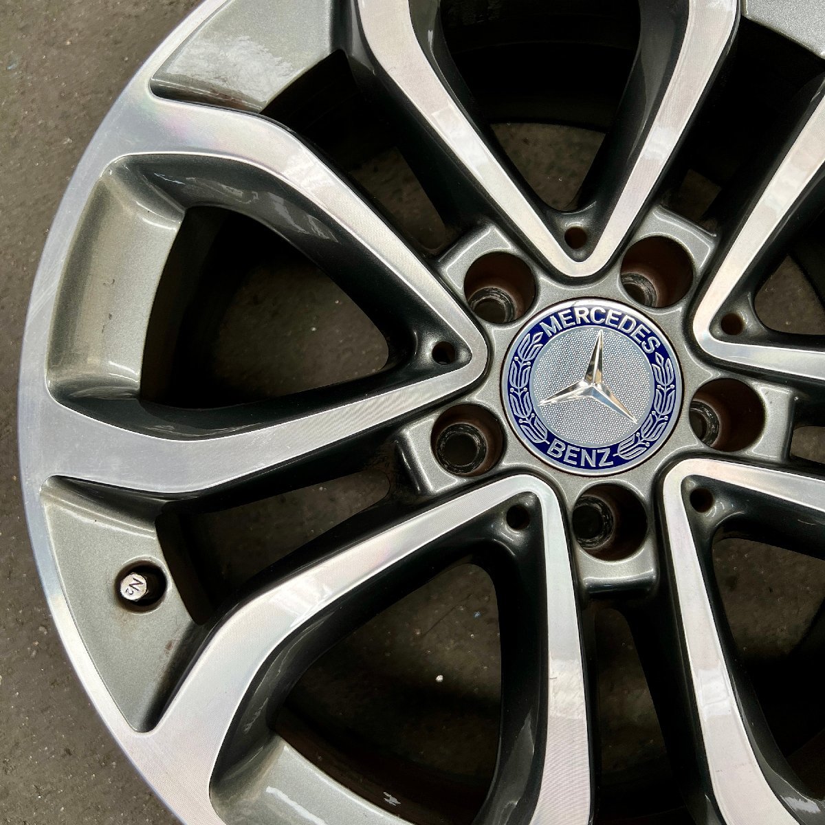 Yahoo!オークション - 純正ホイール1本 ベンツCクラス(W205) A20540102...